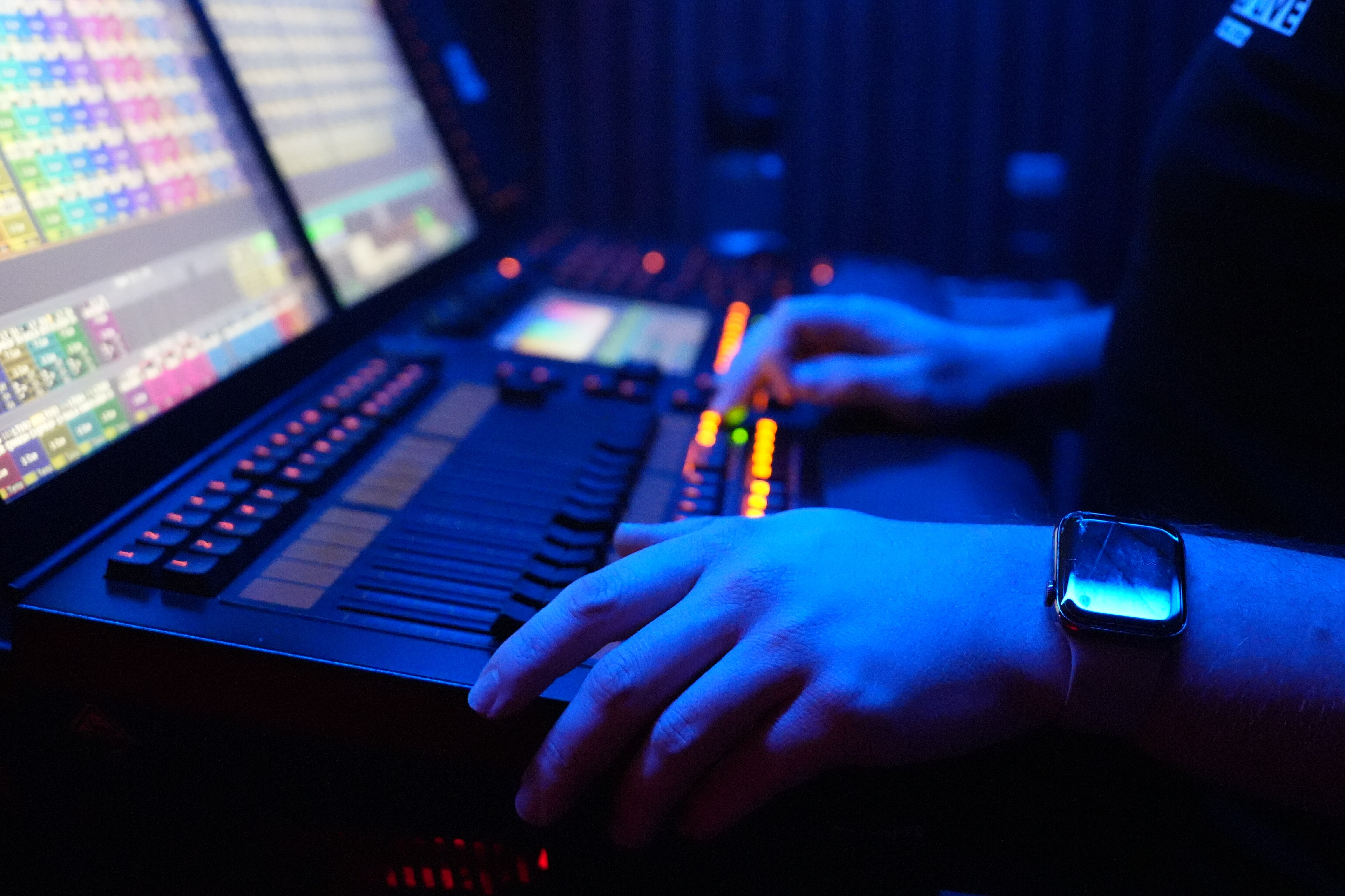 Sydney Opera House the first performing arts company worldwide to have ...