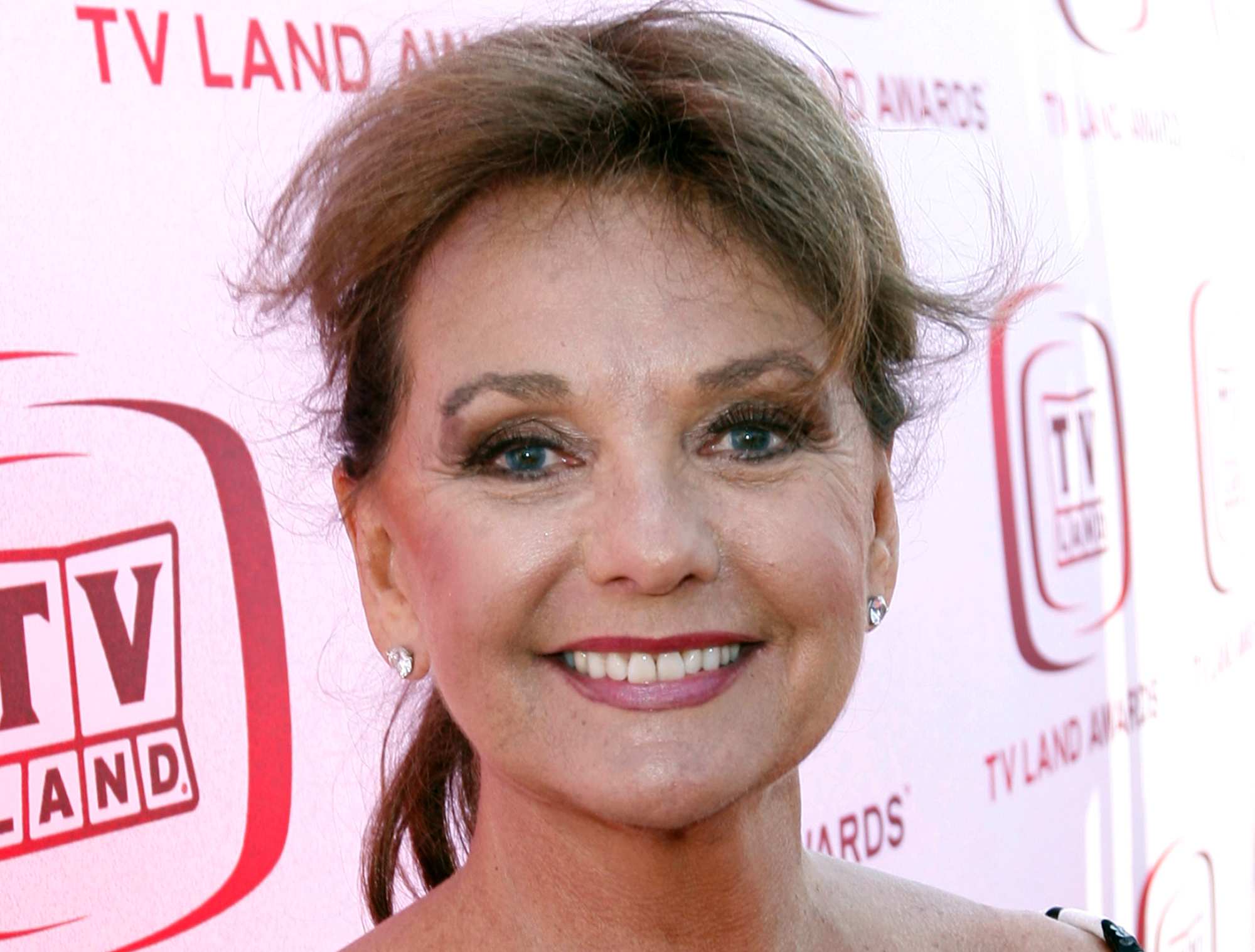 Gilligan's Island star Dawn Wells dies aged 82 from COVID-19 ...