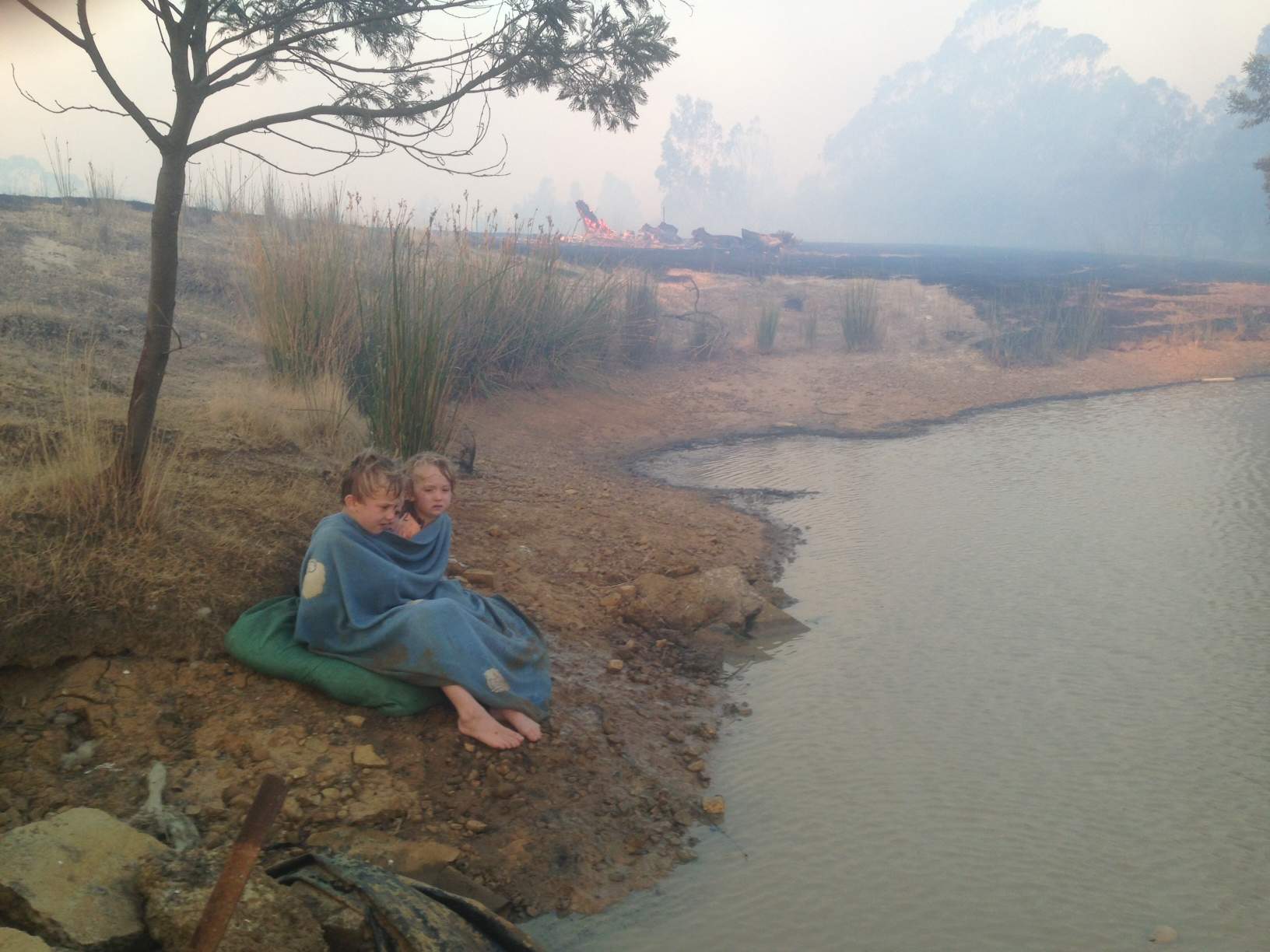 Victorian bushfires: Chintin mother shelters with children in neighbour ...