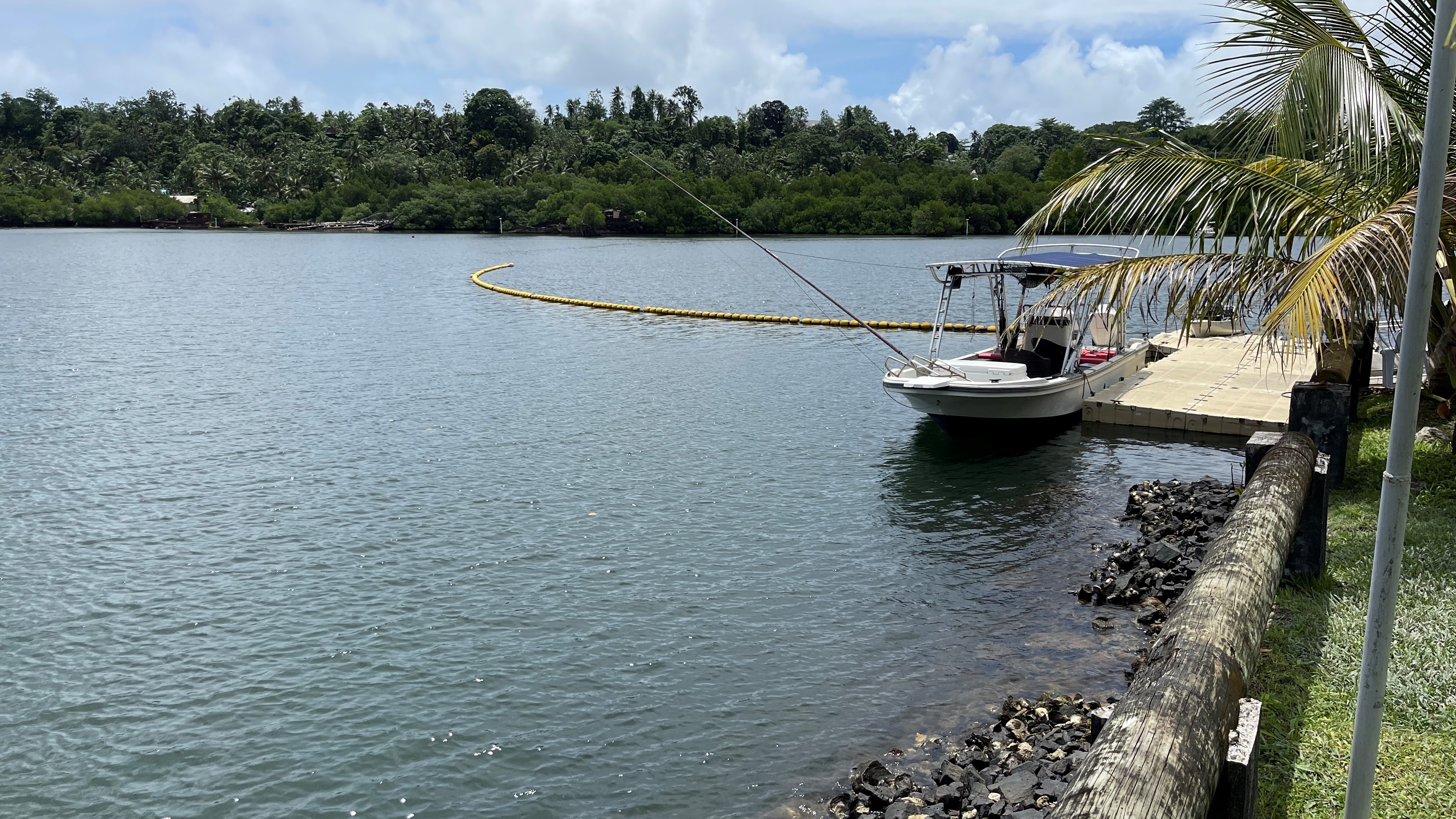 'Get out and fish': Pohnpei surgeon juggles amputations with fishing ...