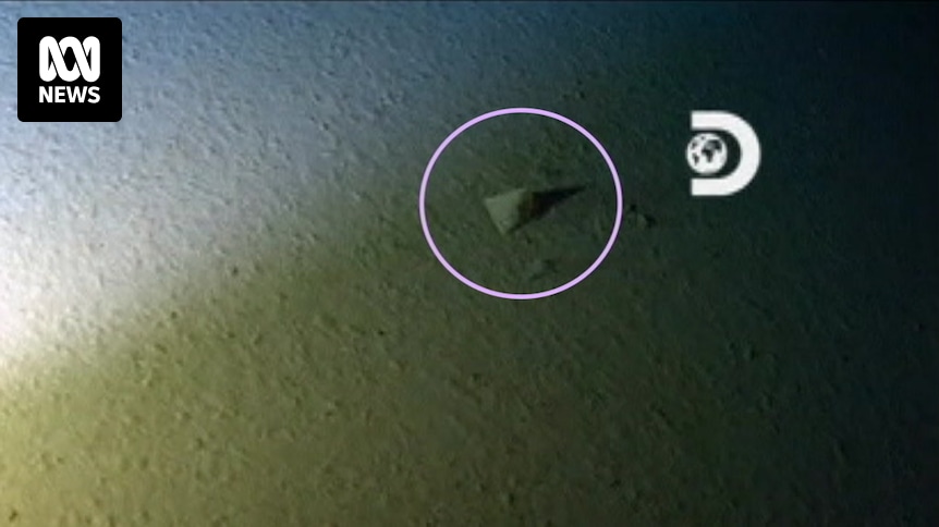 Mariana Trench submarine dive finds manmade rubbish at sea's deepest ... Mariana Trench submarine dive finds manmade rubbish at sea's deepest ...