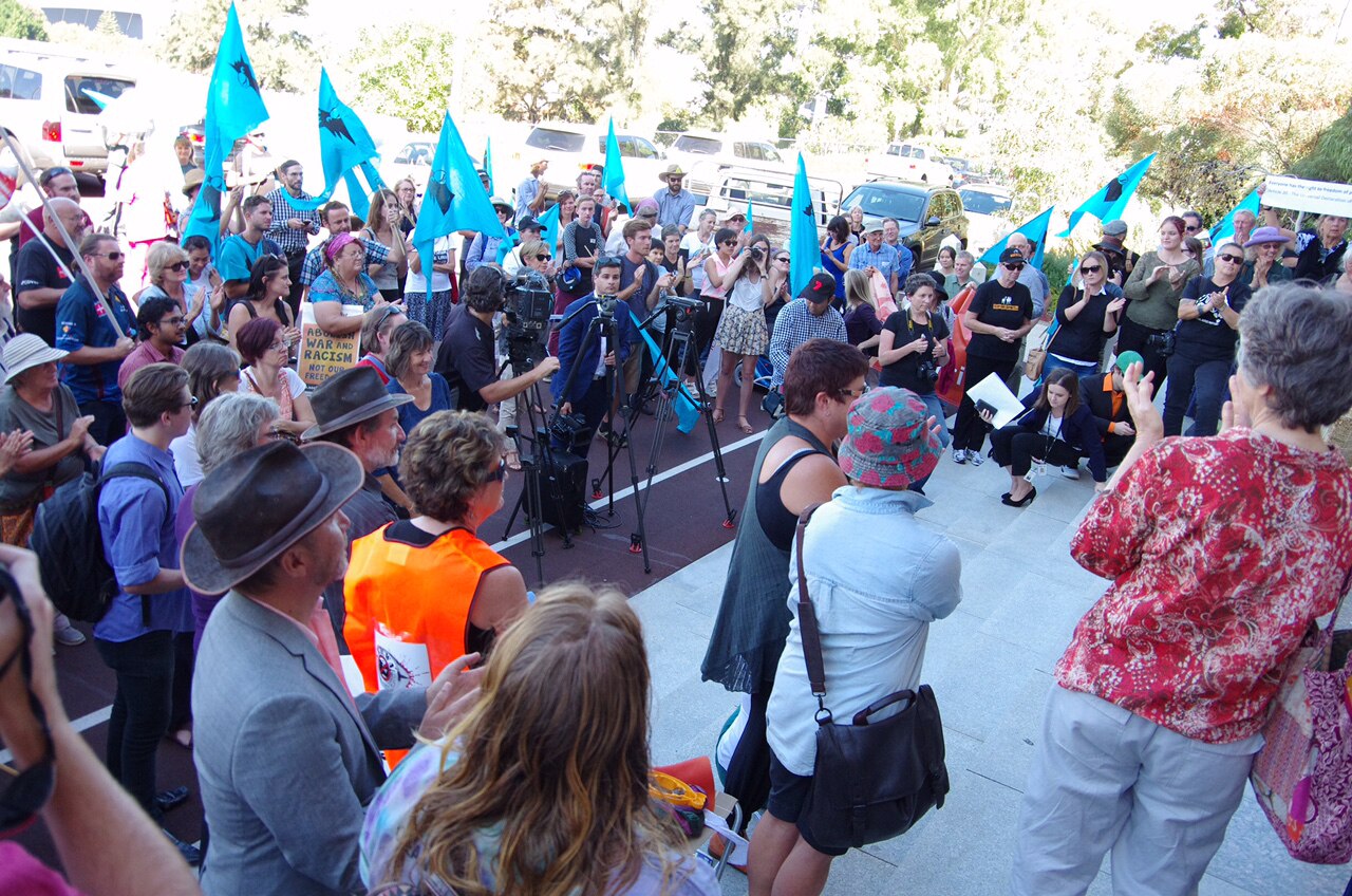 Rally highlights anti-protest law fears at WA Parliament - ABC News