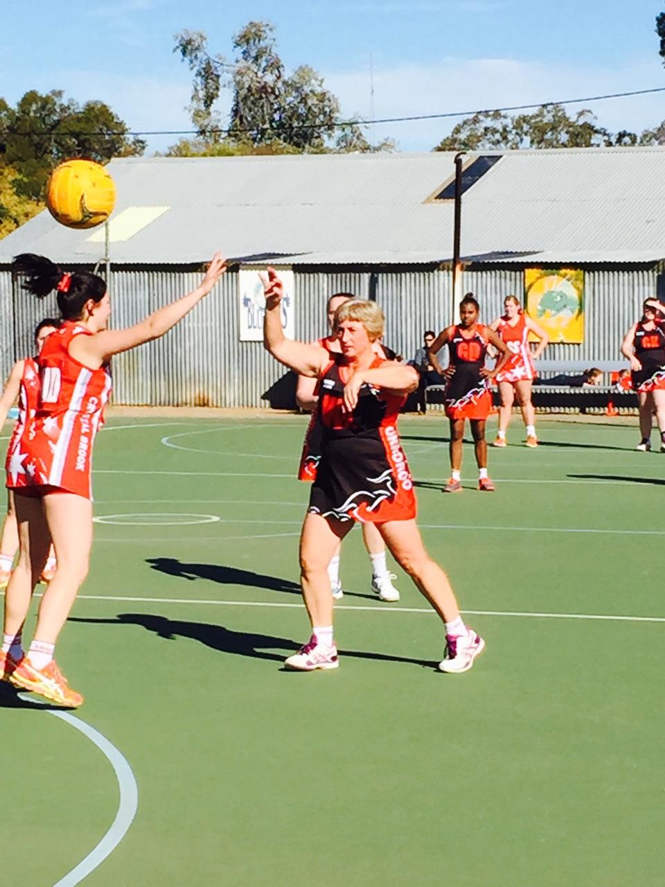 Orroroo netballer readies for 700th game after 43-year career - ABC News