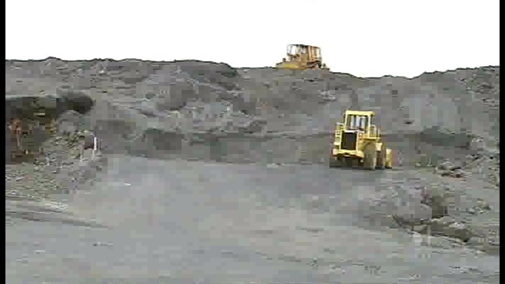 Battle looming to preserve slag dump - ABC News