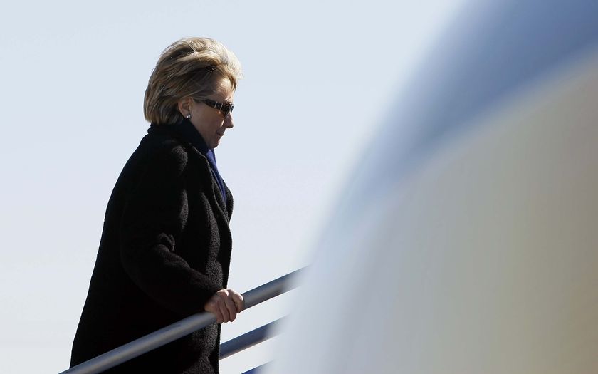 Clinton caught out over sniper claims - ABC News