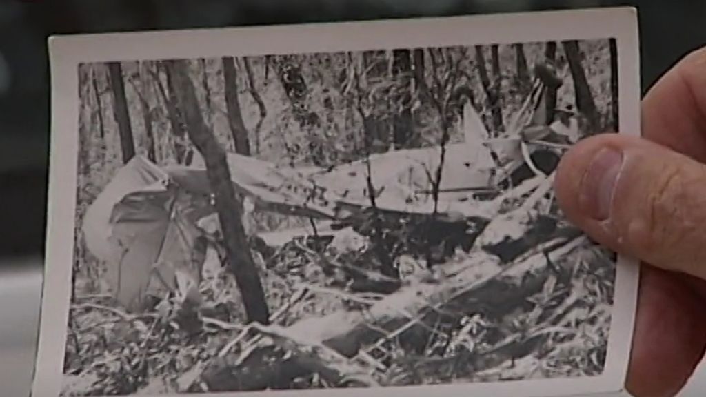 In 1954, Max Hazelton crashed his plane. In 2015, he tried to re-find ...