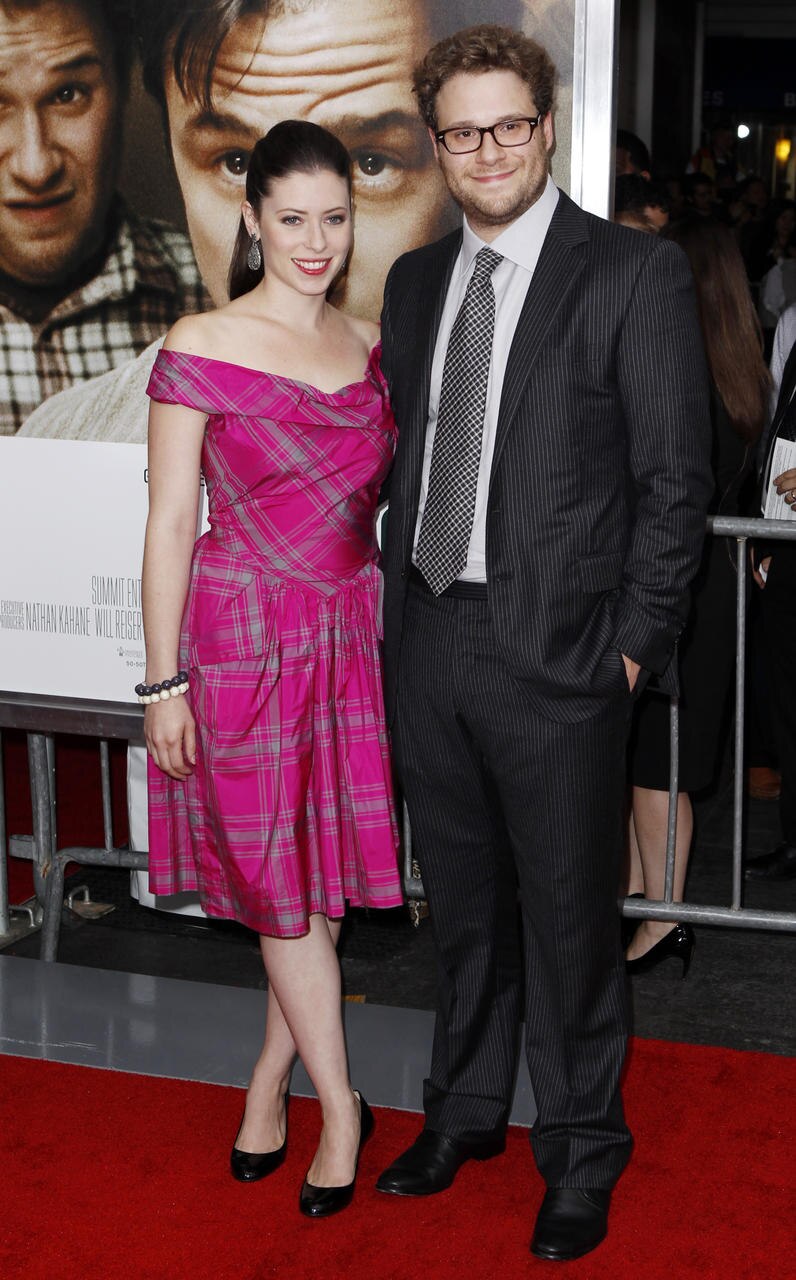 Seth Rogen ties the knot - ABC News