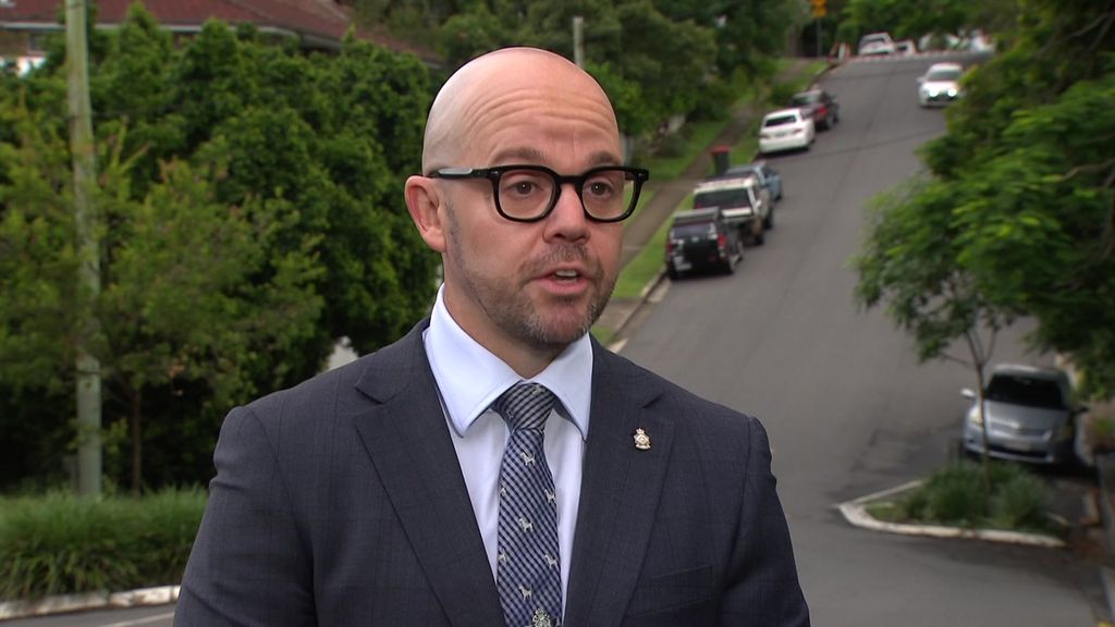 Police union calls for officers to be given personal first aid kits ...