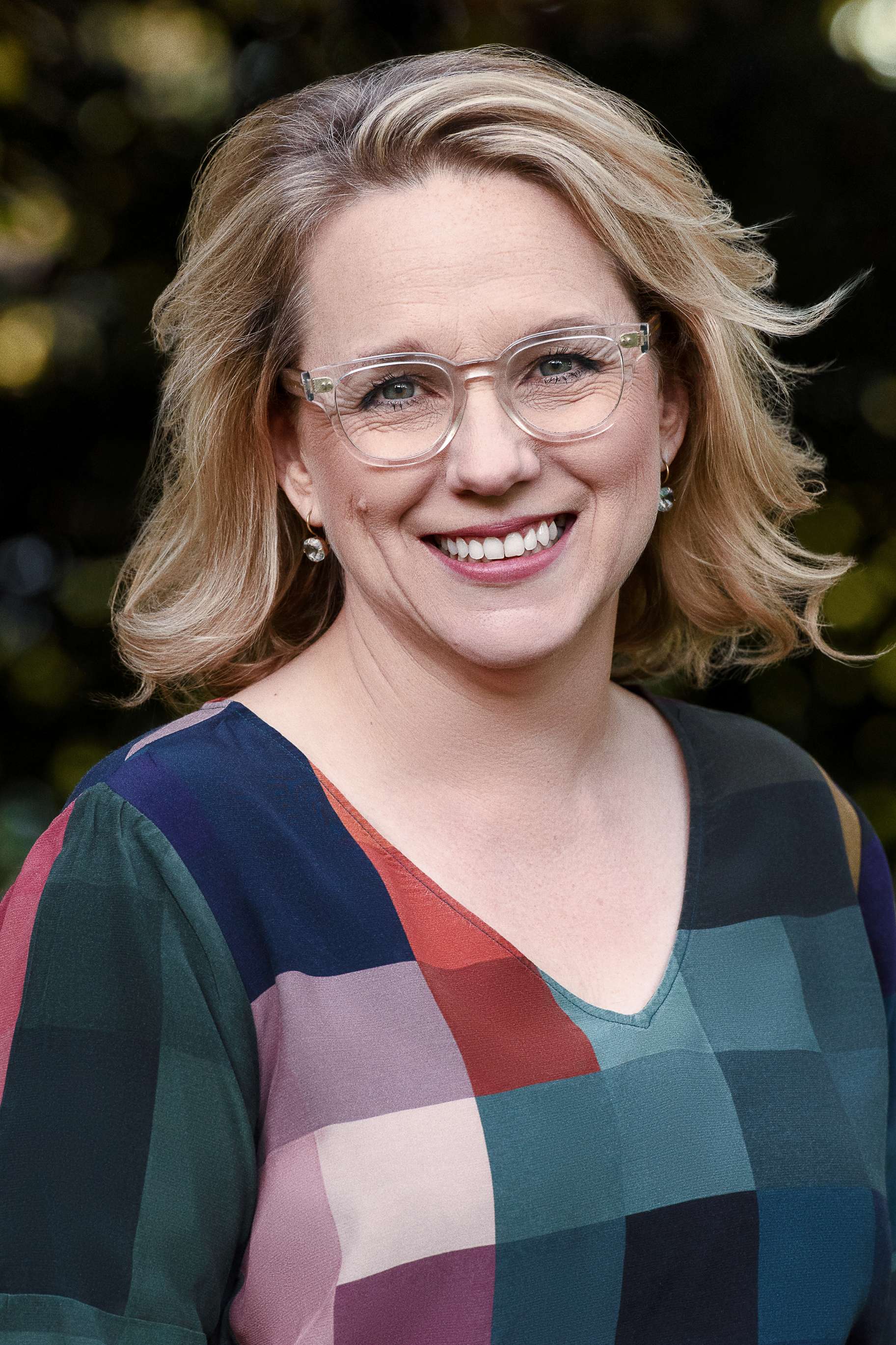 Jane Longhurst joins the ABC Radio Hobart line-up as Sundays presenter ...