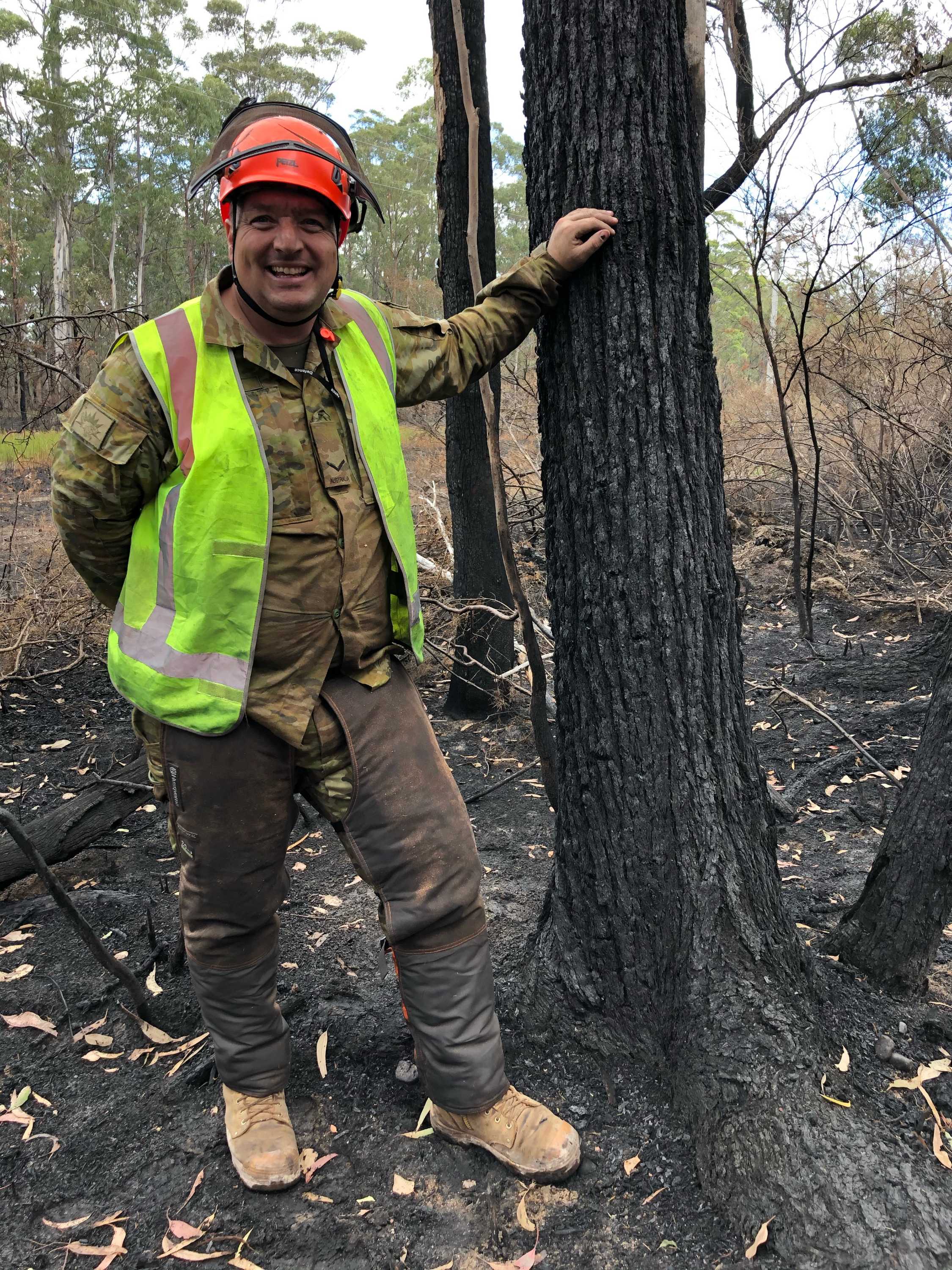 On fire-damaged roads in Victoria, Army crews face the daunting job of ...