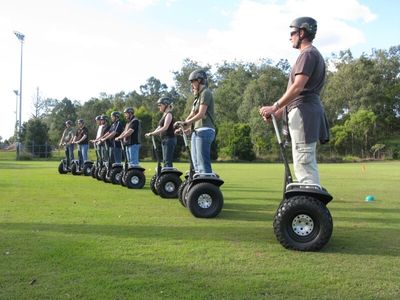 Red tape reforms pave the way for segway tours around Melbourne - ABC News