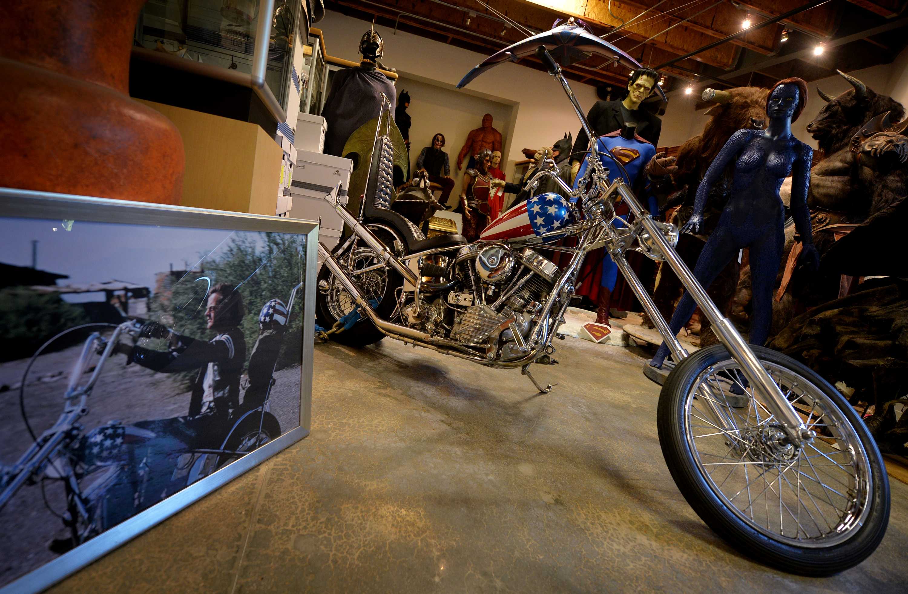 Peter Fonda's iconic Harley Davidson chopper from Easy Rider sells for ...