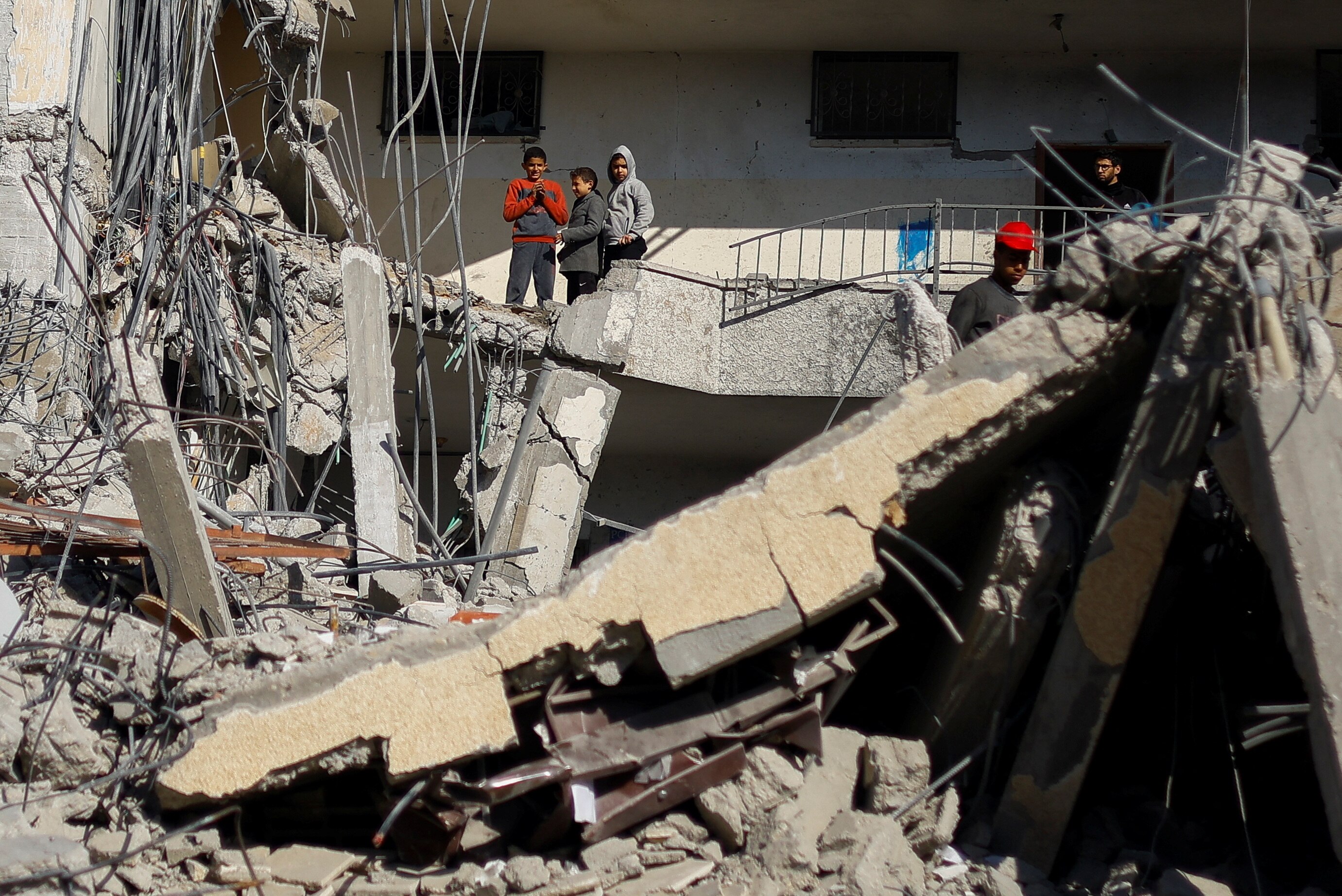 Israel-Gaza update: Mossad says it's working to 'narrow the gaps' in ...