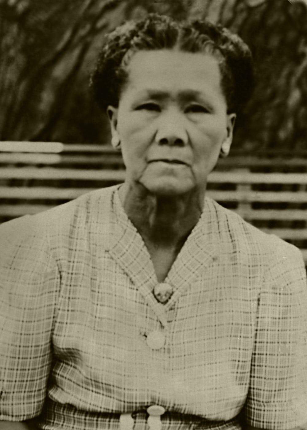 If it wasn't for her daughter's murder, history would've forgotten Lin ...