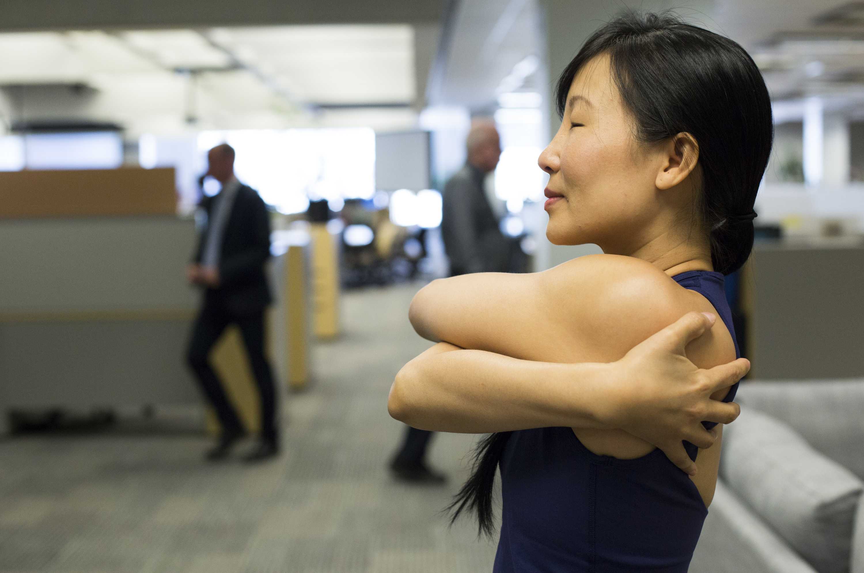 How to sort out your shoulder blades for perfect posture - ABC listen