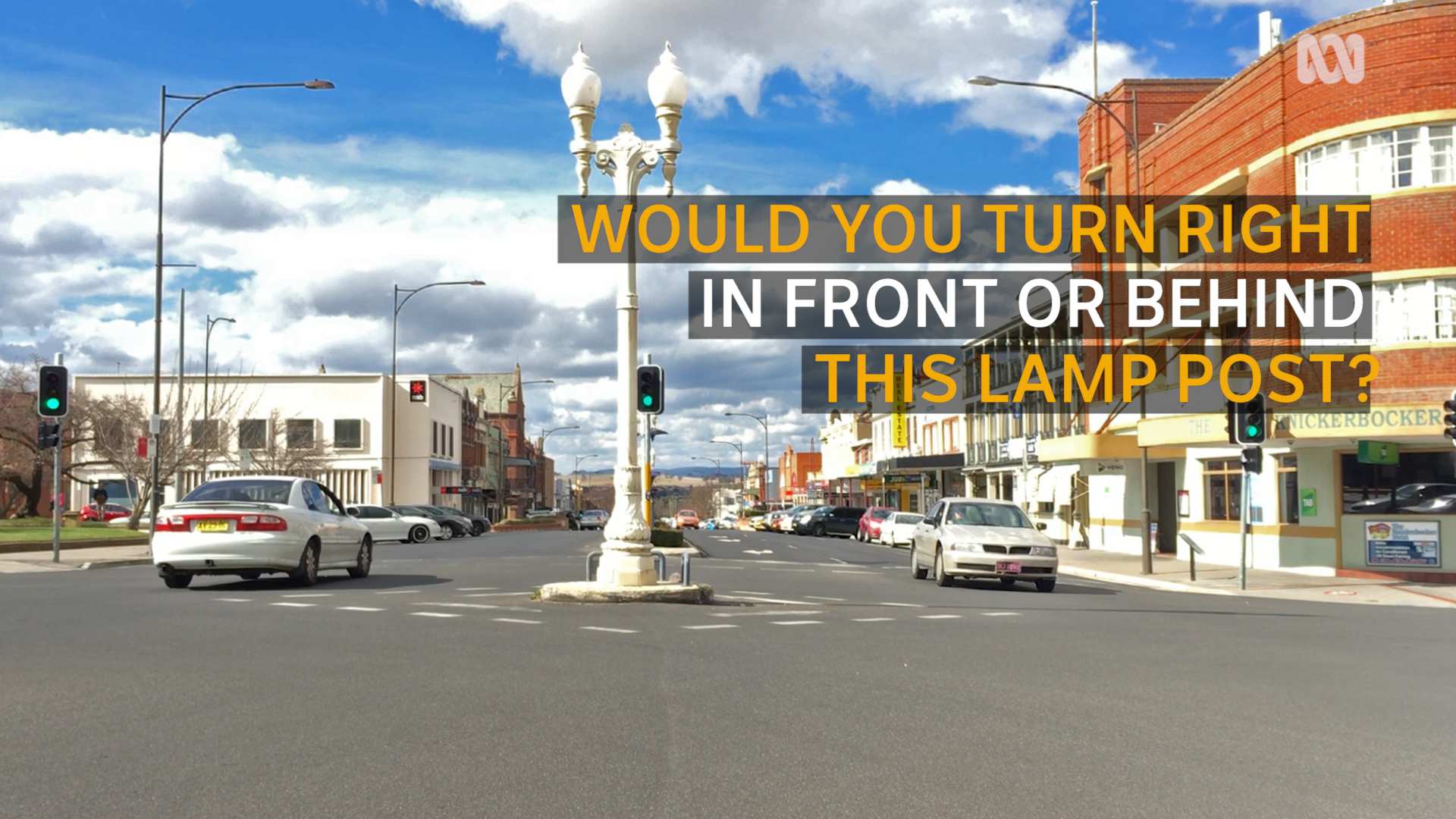 Bathurst lamp post traffic do's and don'ts - ABC News