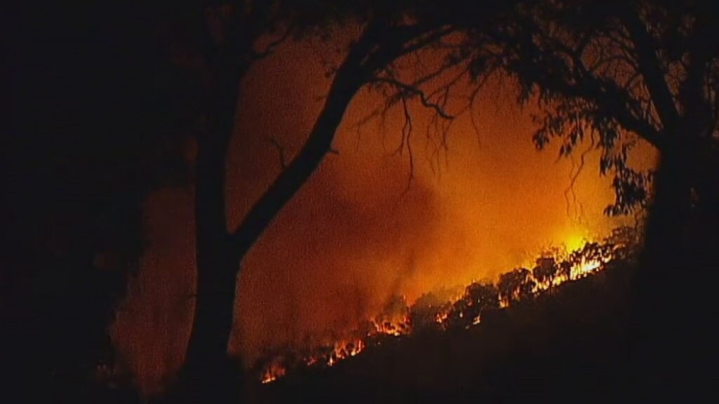 Victorian fires: Homes destroyed by Creightons Creek, Lake Rowan fires ...