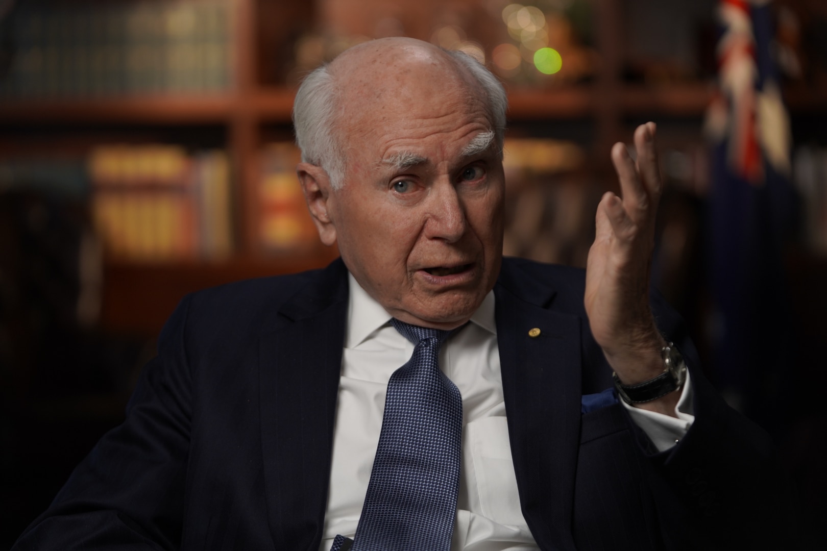 Former prime minister John Howard says Scott Morrison should remain in ...