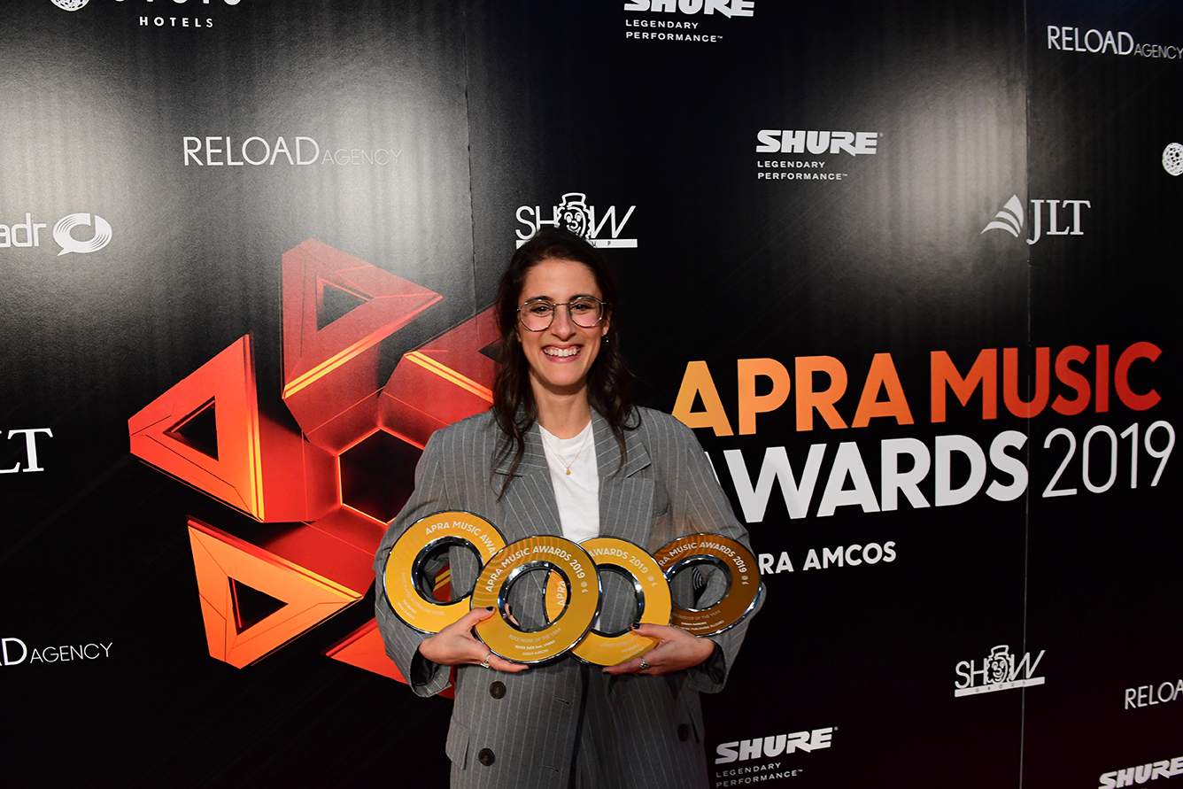 2019 APRA Awards see Sarah Aarons, Amy Shark and Dean Lewis take home ...