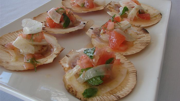 Half shell scallops with grapefruit and fennel salad - ABC News