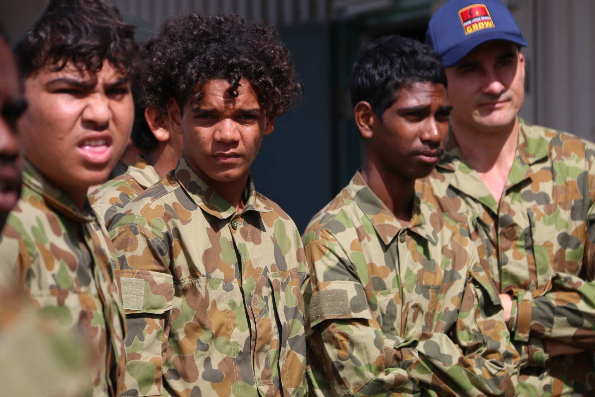 Aboriginal students in Darwin get a taste of life as new army recruits ...