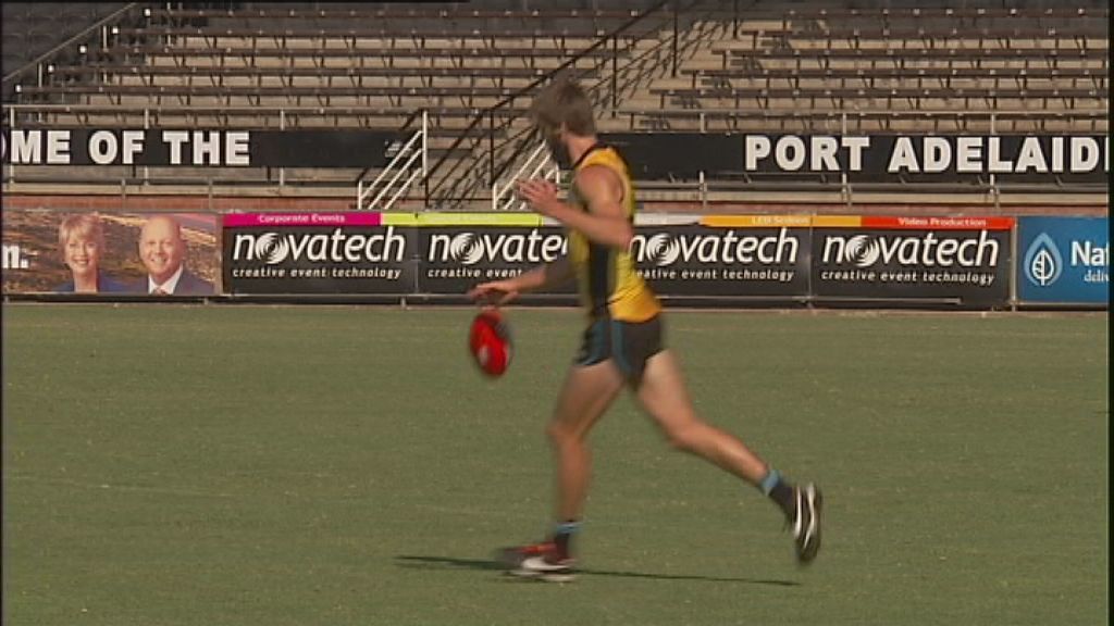 Port and Crows train strongly for showdown - ABC News