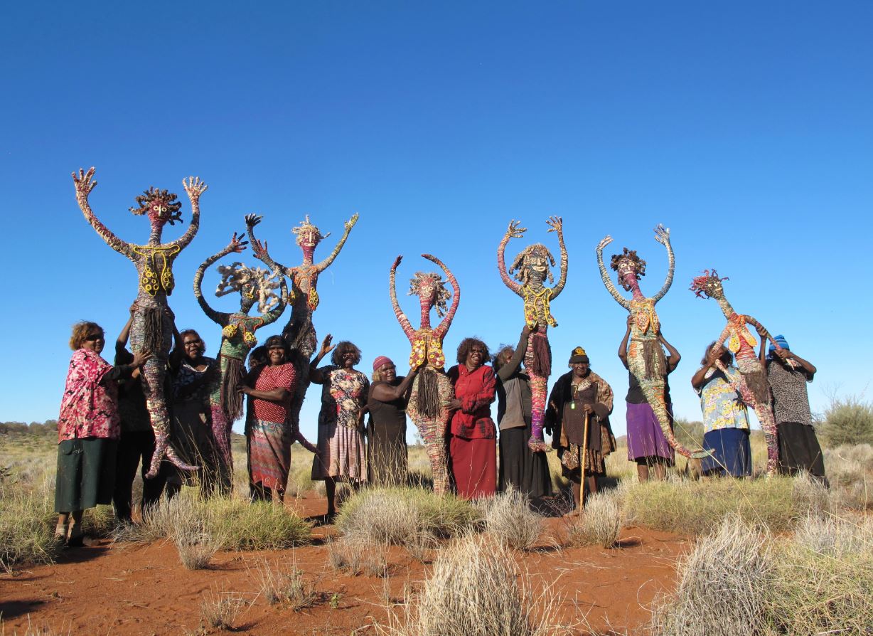 'Songlines' exhibition shares ancient dreamtime stories - ABC Radio