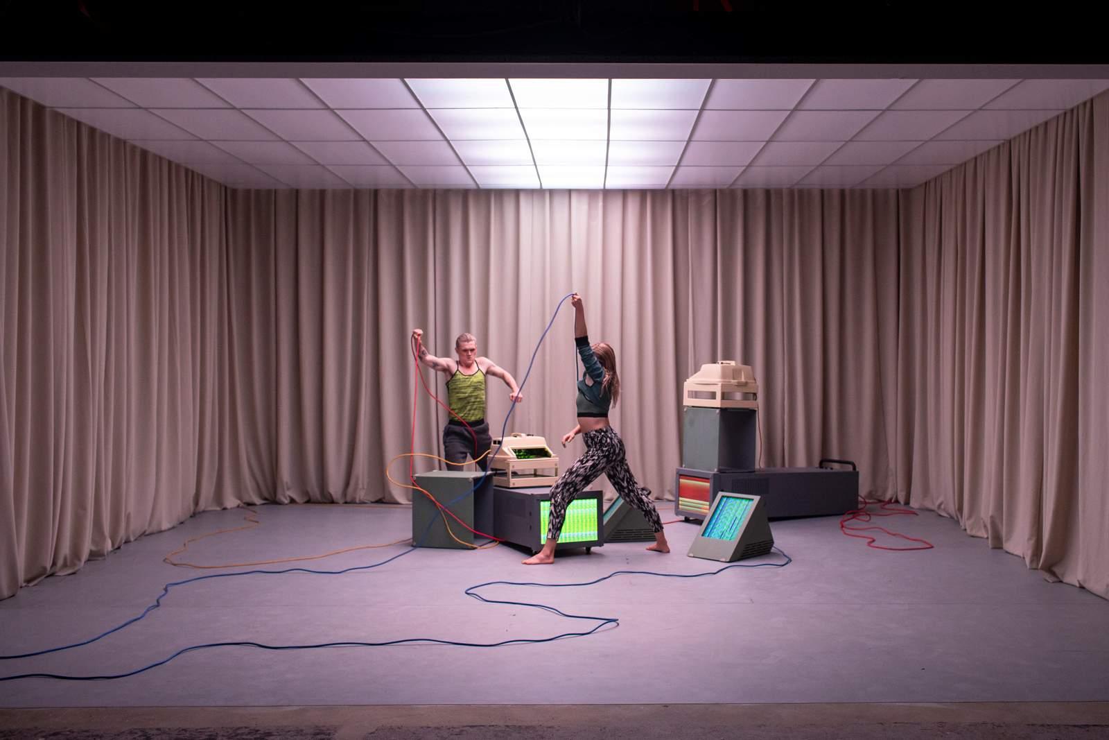 Melbourne dance company Chunky Move premieres Token Armies by new ...