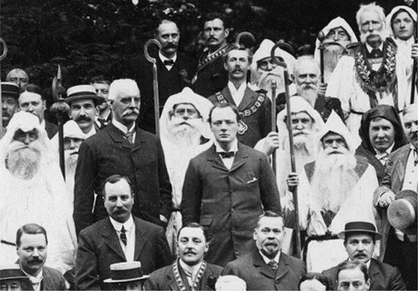 Why is there a wizard at the top of this Melbourne building? - ABC News