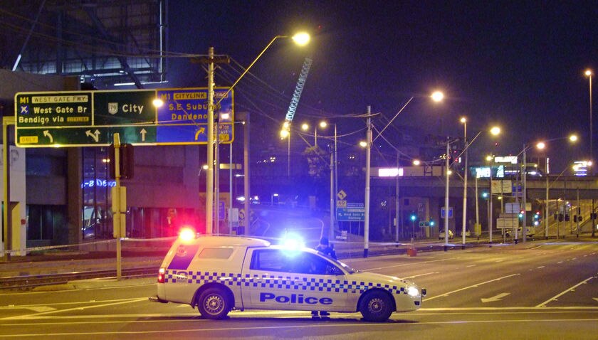 Officer reloading gun when shot: police union - ABC News