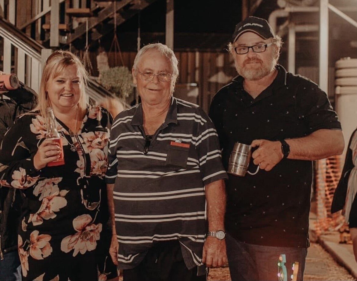 Robert Bax's friends, family pay tribute after Barcaldine weir drowning - ABC News