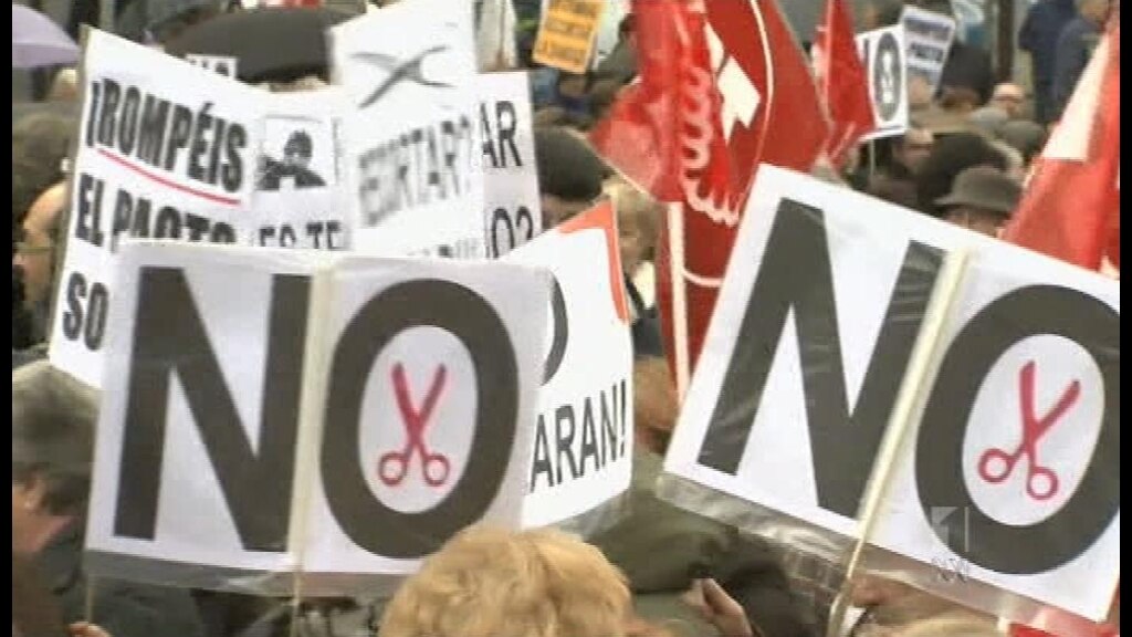 Spain slips into recession - ABC News