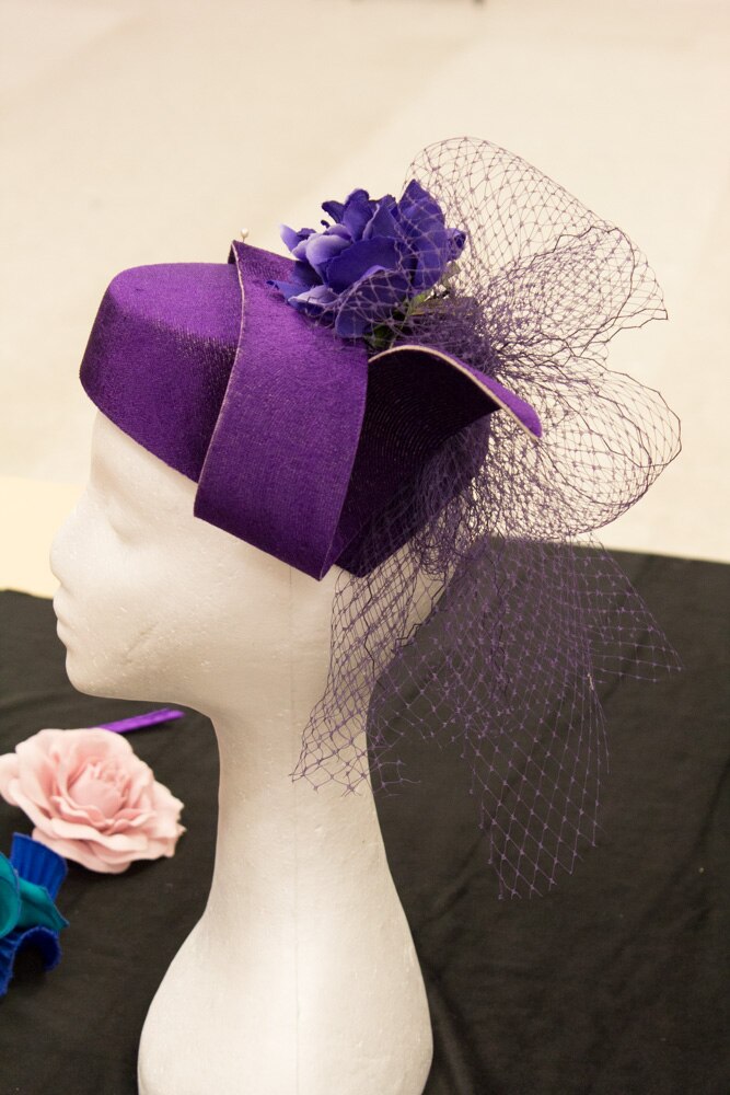 How to make your own Melbourne Cup hat or fascinator - ABC News