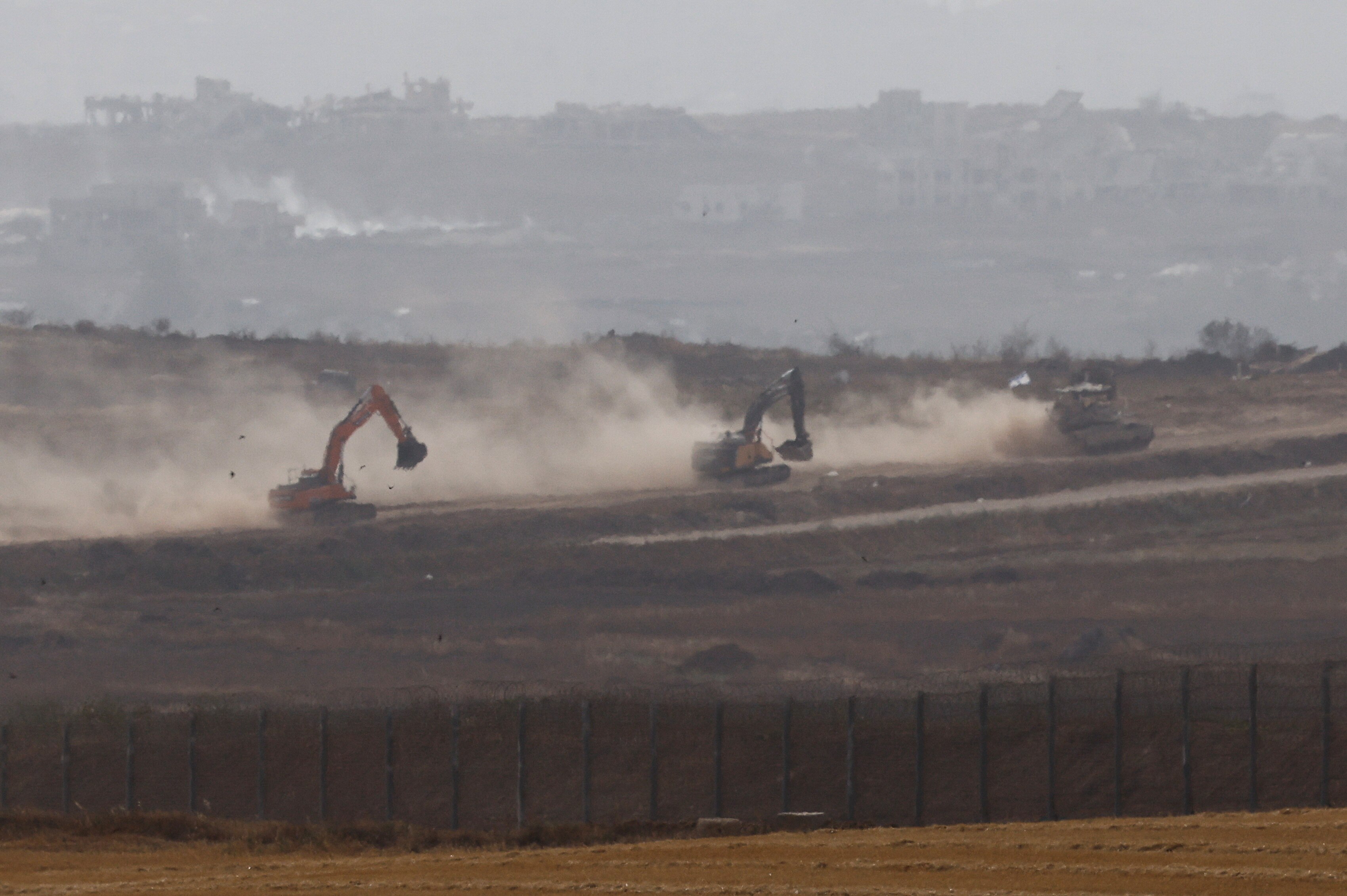 Israel lifts food blockade - ABC News
