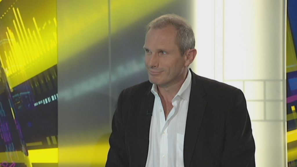 Scott Bevan talks with journalist Ross Coulthart about war ...