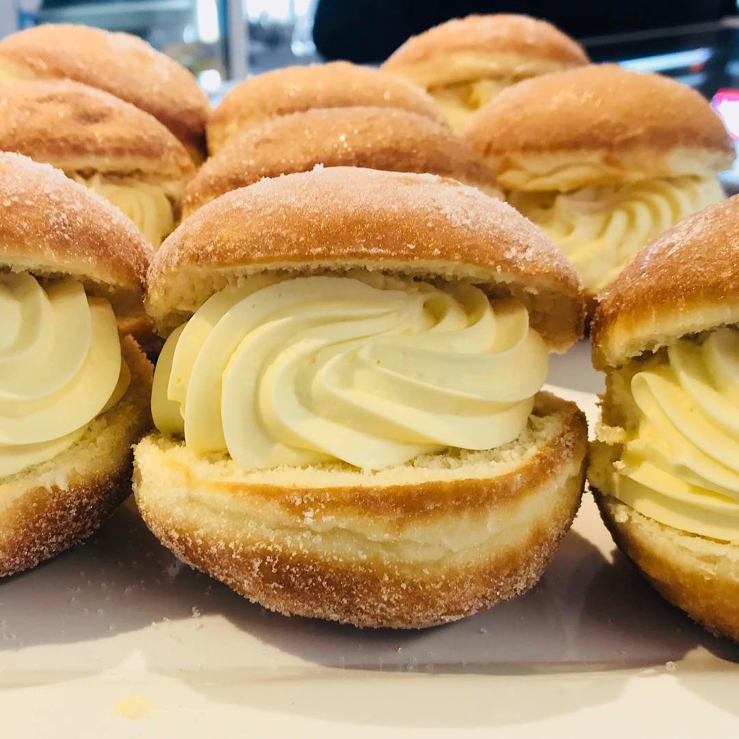 Does the cream make SA's kitchener bun? - ABC listen