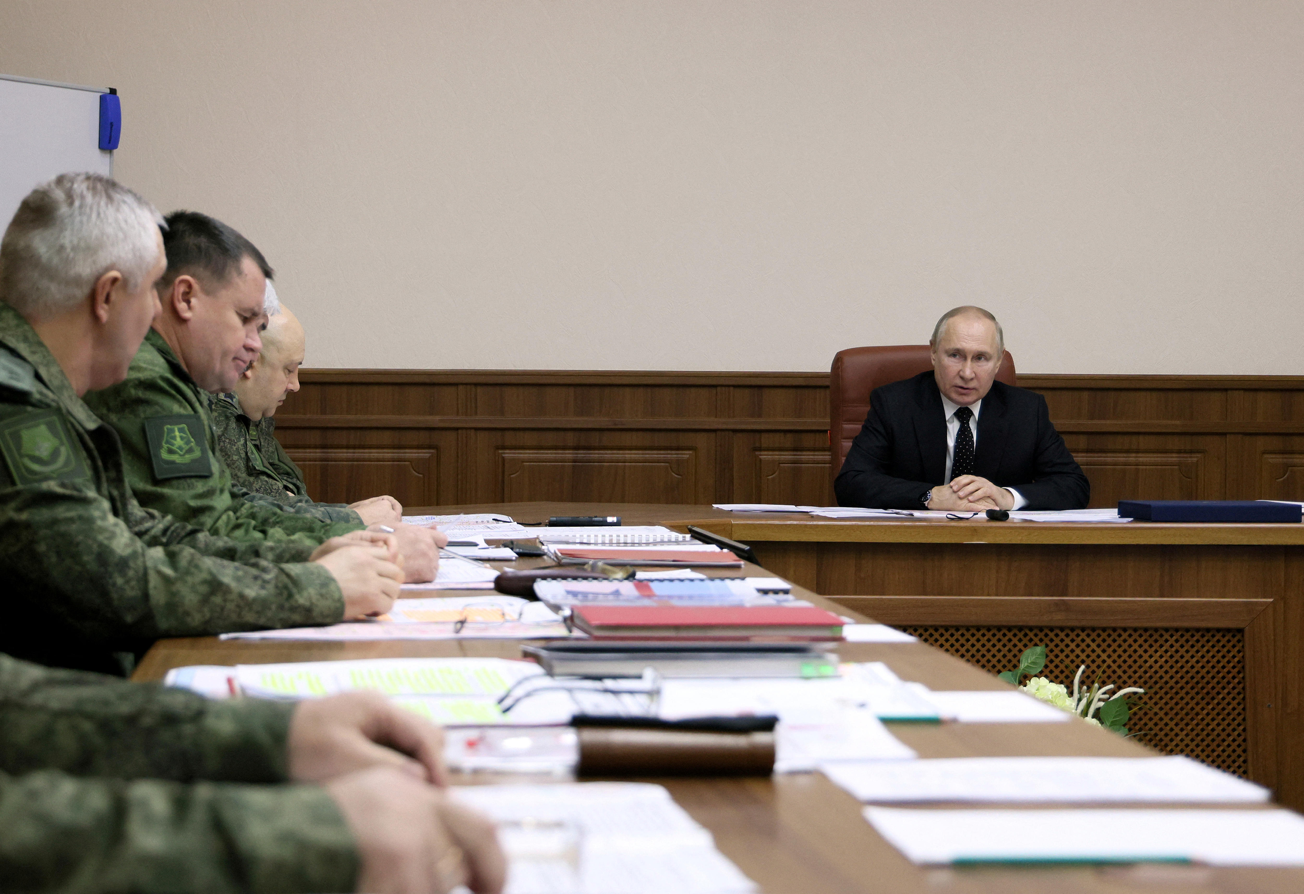 Russian president Vladimir Putin seeks input from military commanders ...