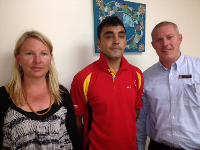 Students to rangers with Aboriginal cadetships - ABC News