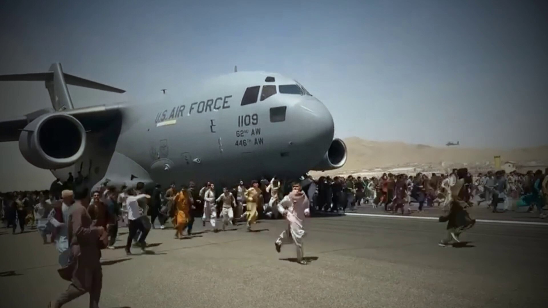 Fall of Kabul tarmac - ABC News