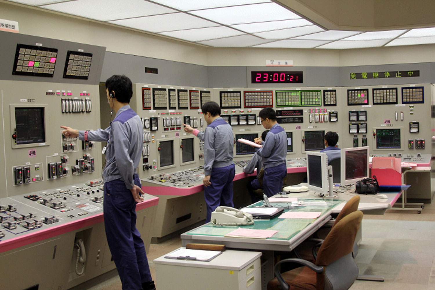 Japan nuclear regulator gives safety approval for Sendai reactor to ...