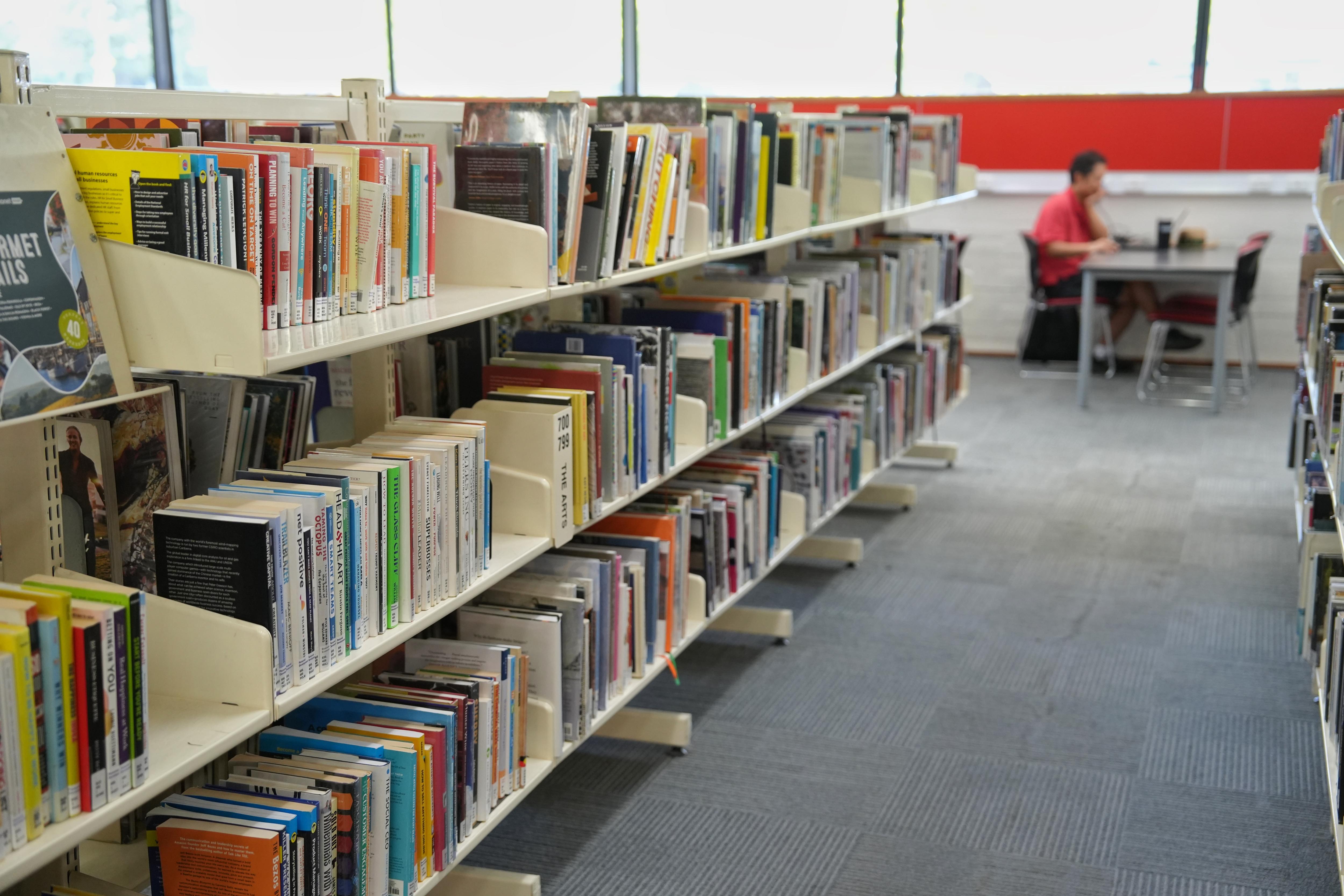 Unplanned closures of Canberra libraries leave book-lovers concerned ...