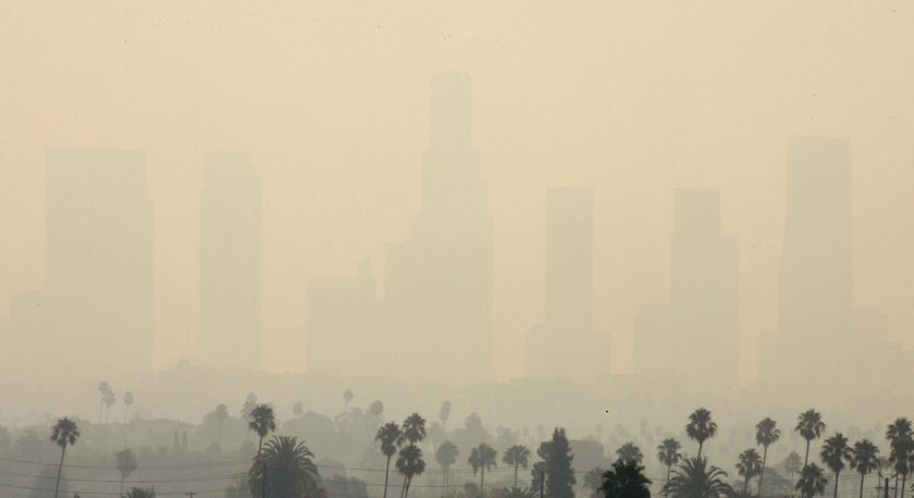Deadly bushfires menace LA observatory - ABC News