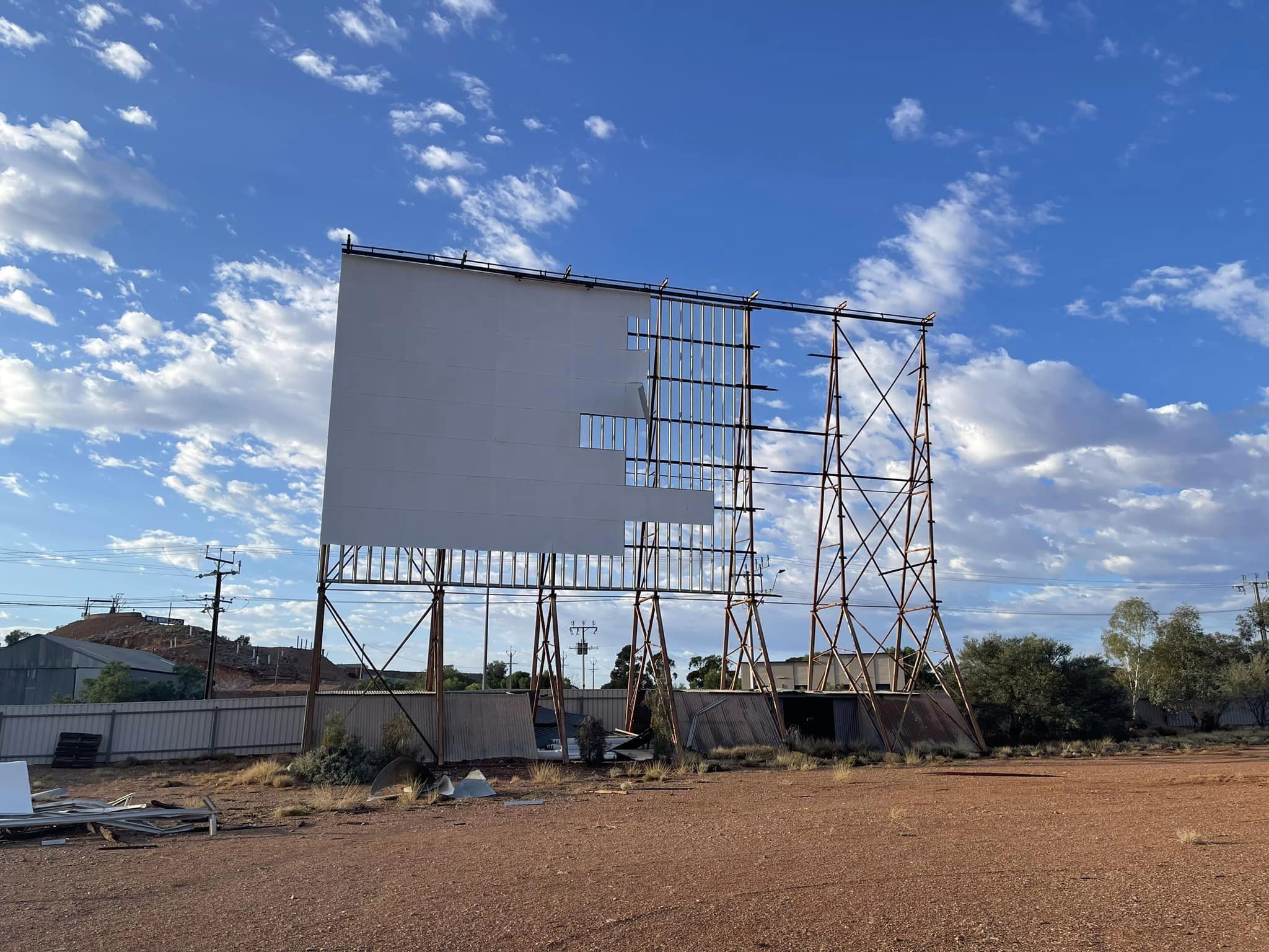 Storm forces the closure of South Australia's last drive-in - ABC listen