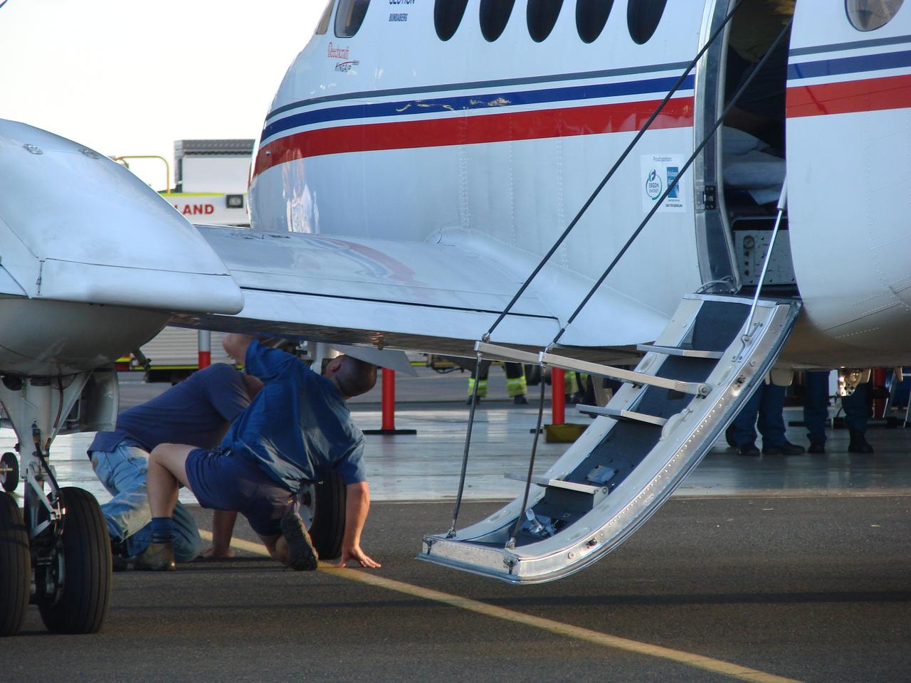 Flying Doctor plane makes emergency landing - ABC News