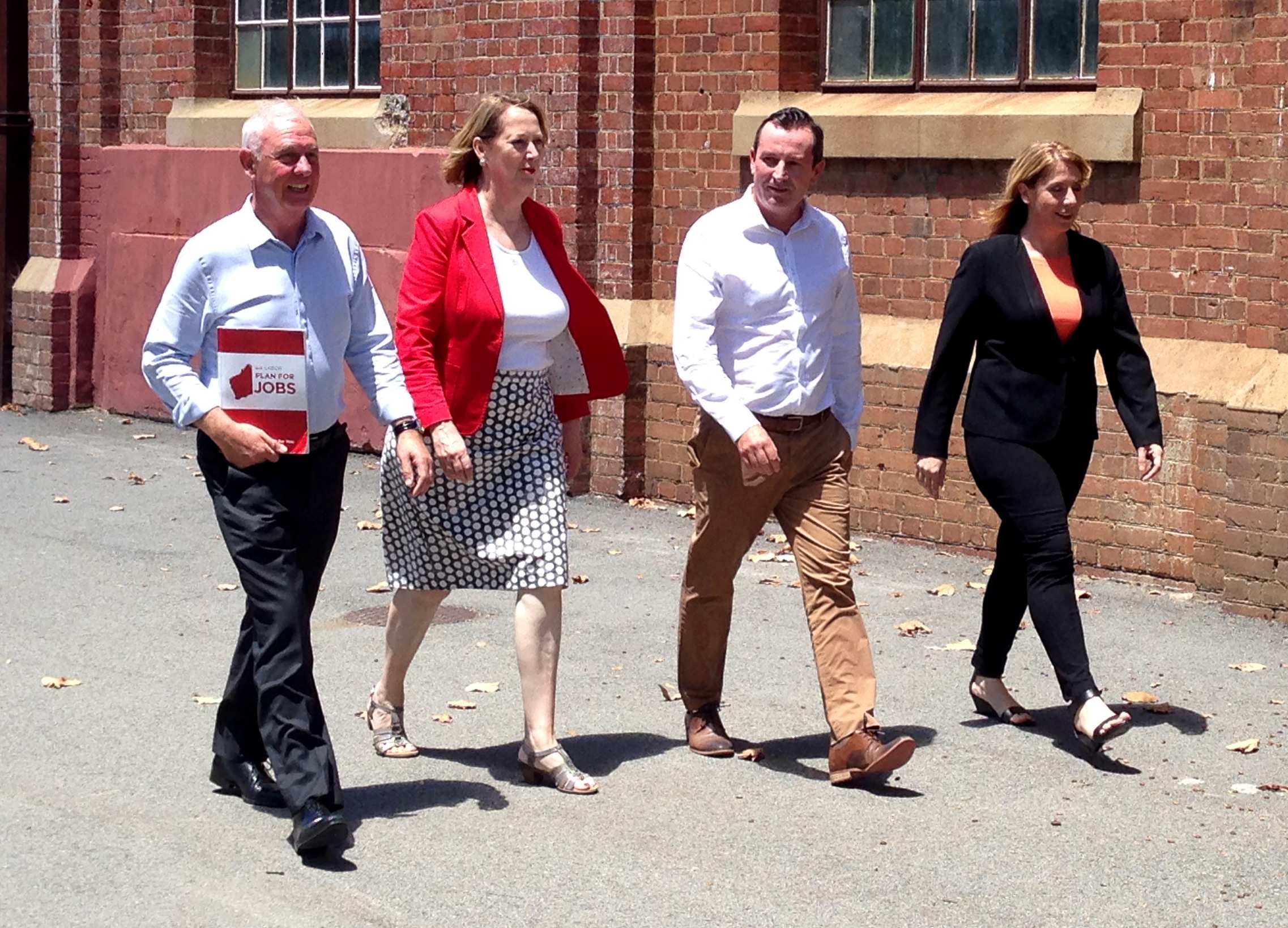 WA election: Labor pledges $400m for rail cars made locally for ...