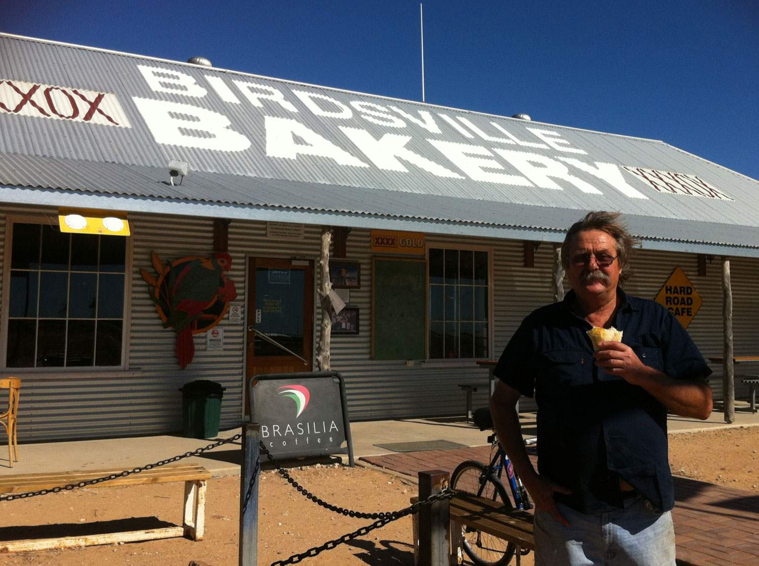 Birdsville punters arrive early for 'Melbourne Cup of the outback ...