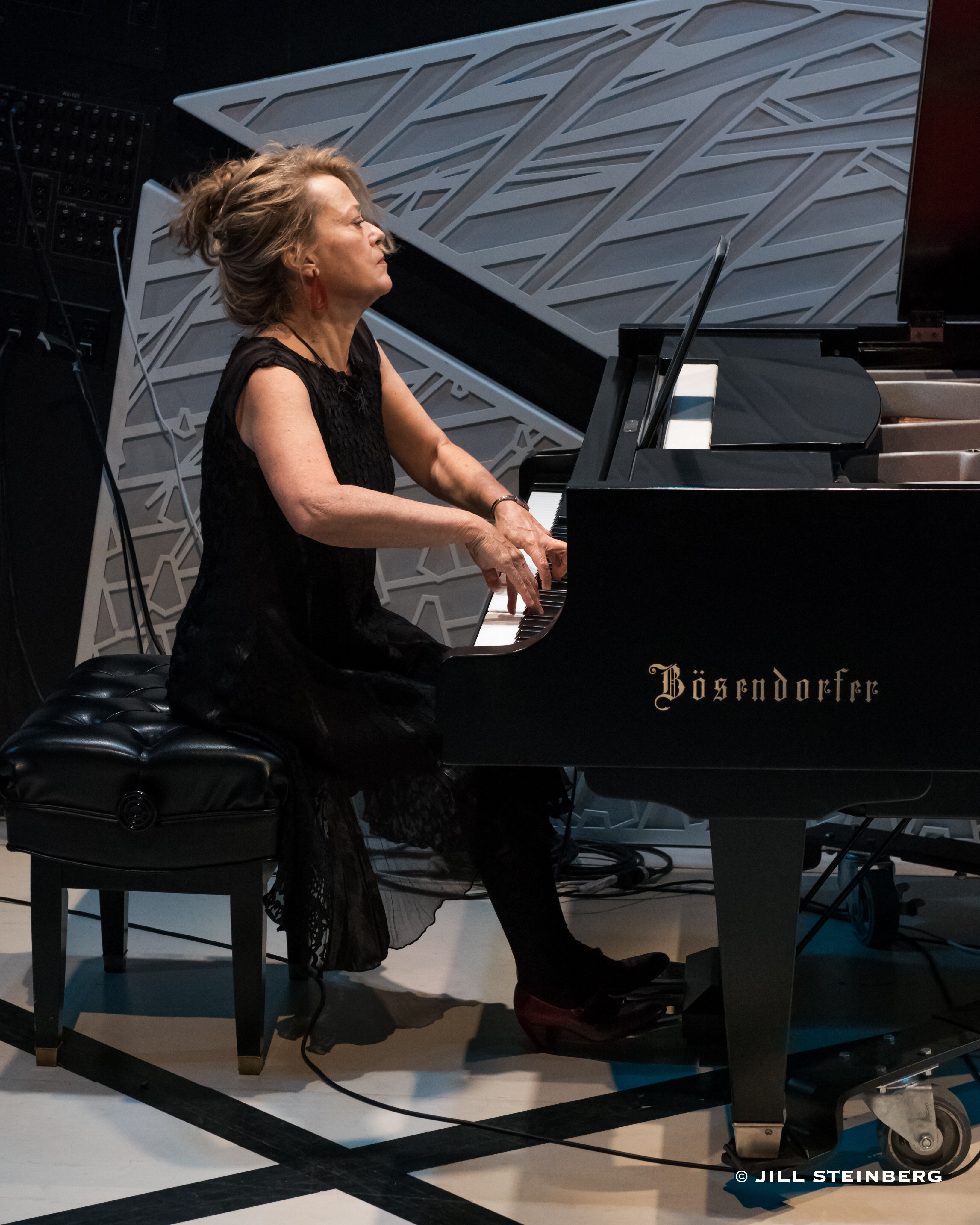 Pianist Lisa Moore - ABC listen