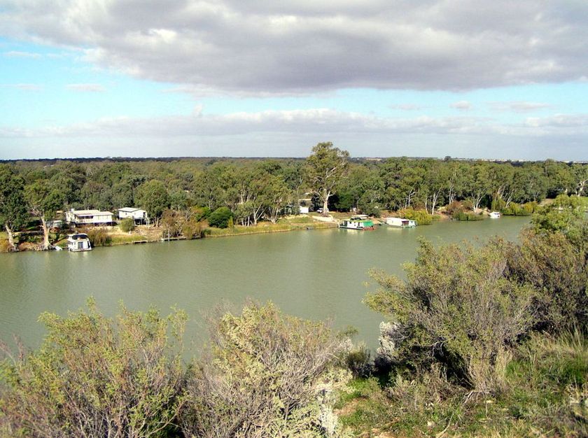 Water wrangle: States agree to save the Murray River - ABC News