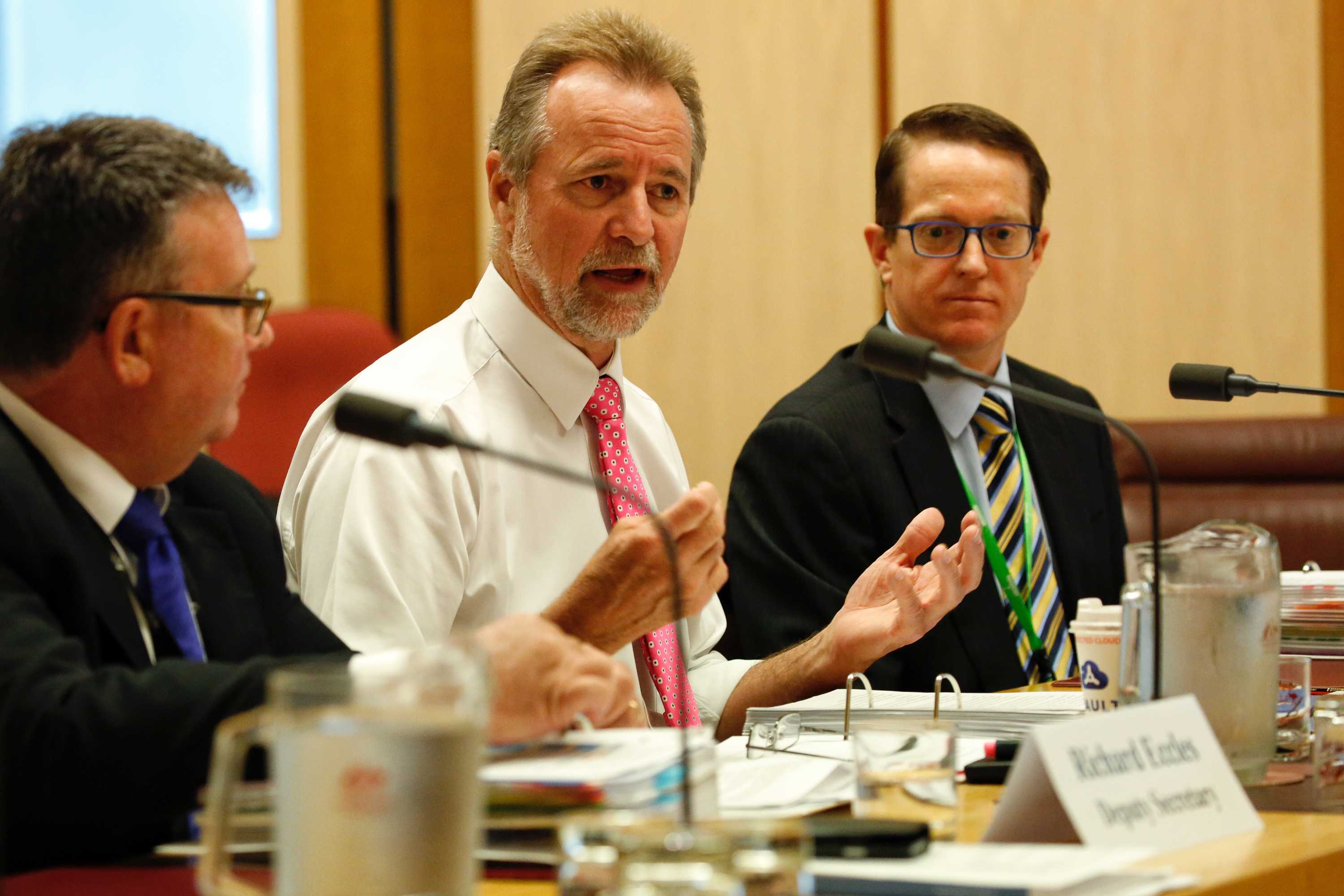 Don Dale: Indigenous Affairs Minister Nigel Scullion fumbles at ...