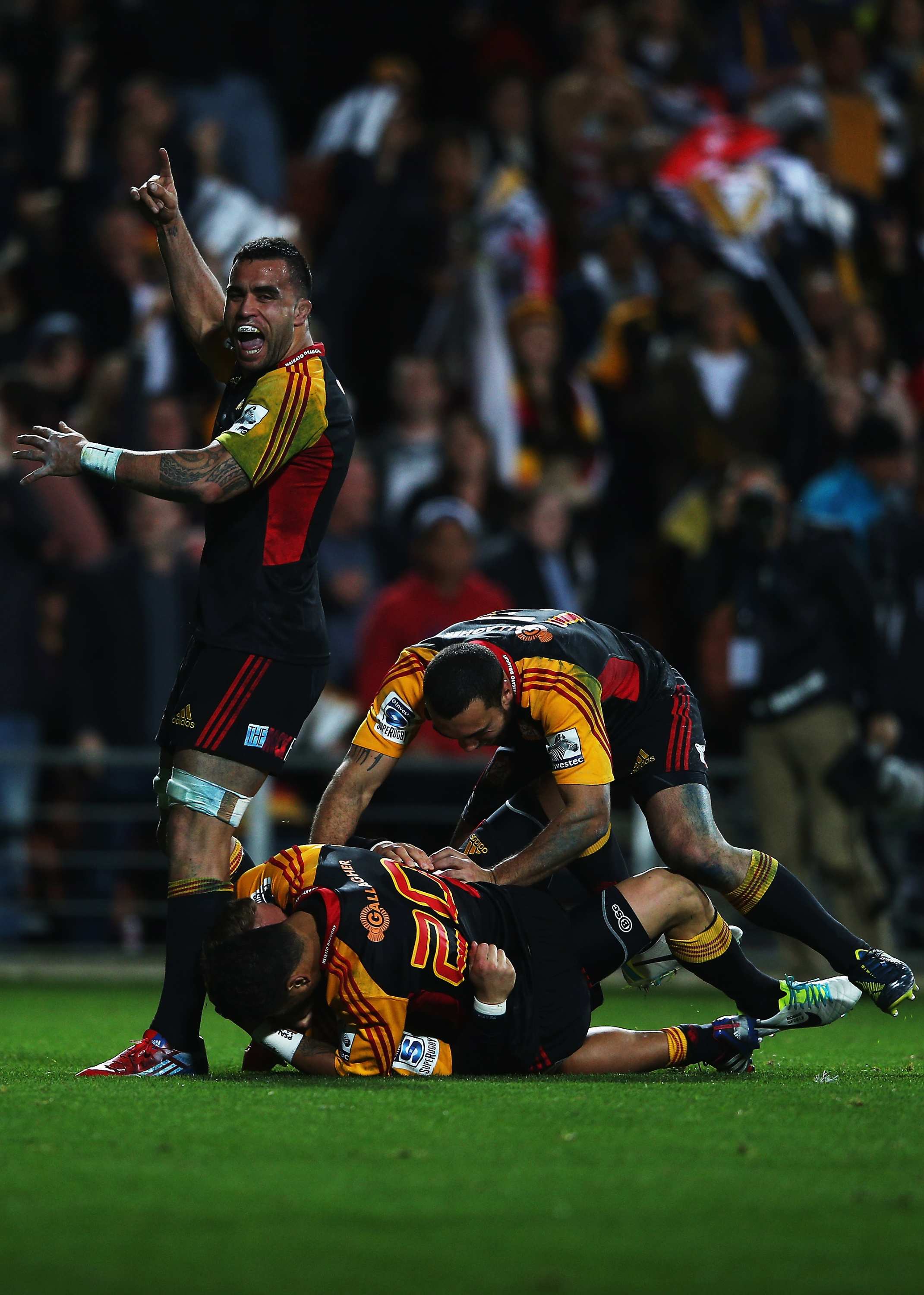 Super Rugby final 2013: Chiefs post late comeback to pip Brumbies 27-22 ...